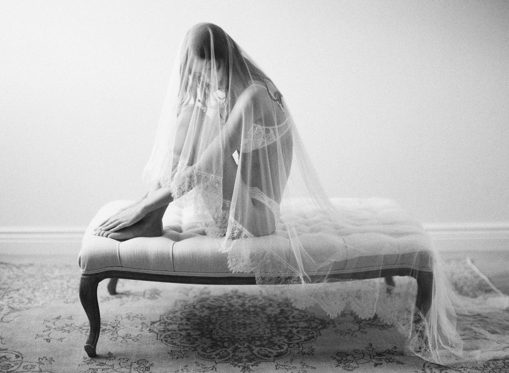 Bridal Boudoir in Hawaii | Fine Art Portraits | Hawaii | Designs By ...